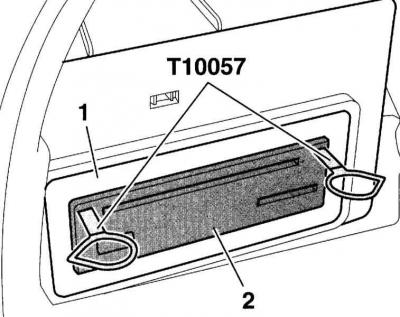 Премахване и монтиране на радио/навигация/CD чейнджър (Audi А4 B6, 2000 ...